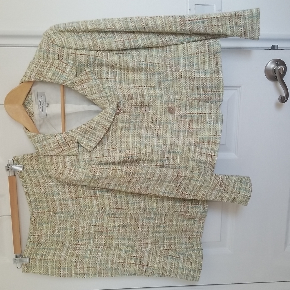 Tahari Blazer And Skirt Matching Set - Gem